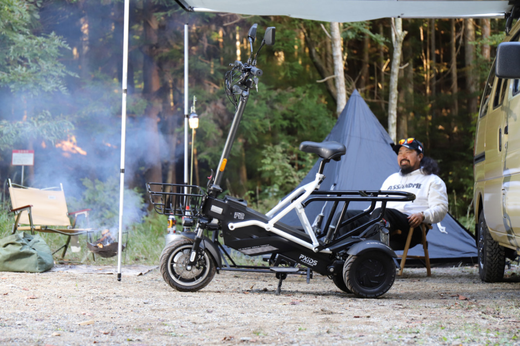 折りたたみ式電動3輪バイク「PXiD-F2」 立ち乗りも可能な小型電動バイク | シクロライダー