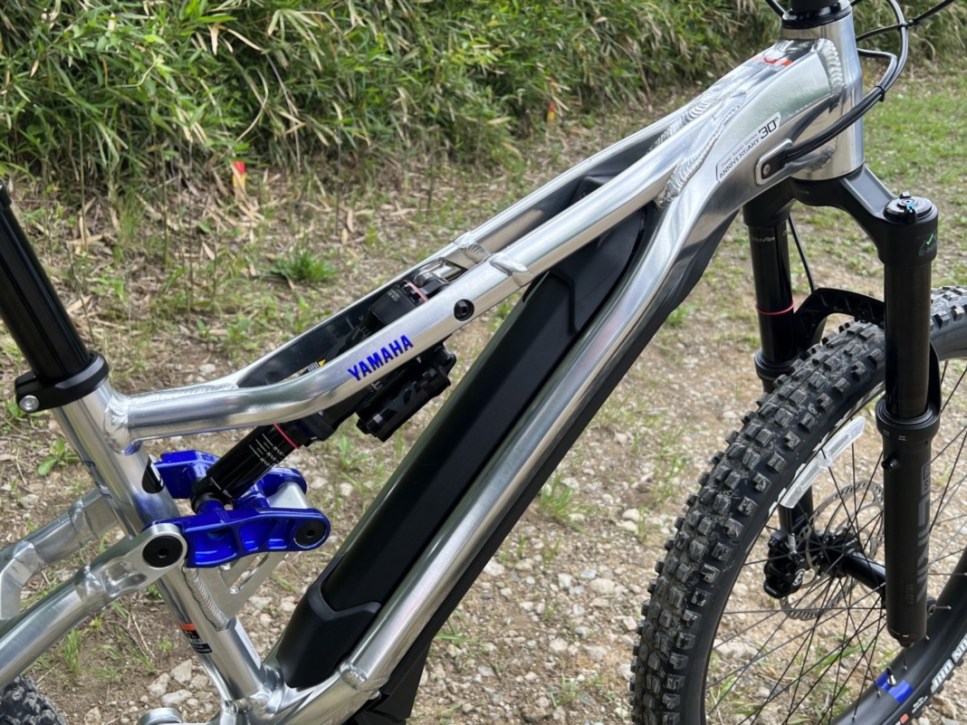 ヤマハ発動機PAS30周年を祝う限定Eバイク「YPJ-MT Pro 30th ANNIVERSARY」 | シクロライダー